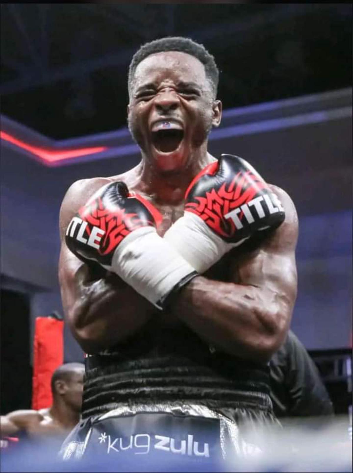 Boxe : le Congolais Patrick Mukala bat l’Américain Ronald Ellis au ...